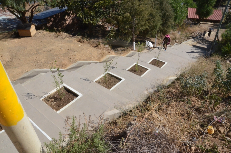 ALCALDE DE SACABA PEDRO GUTIÉRREZ ENTREGA UN EMPEDRADO Y ESCALINATAS EN ...